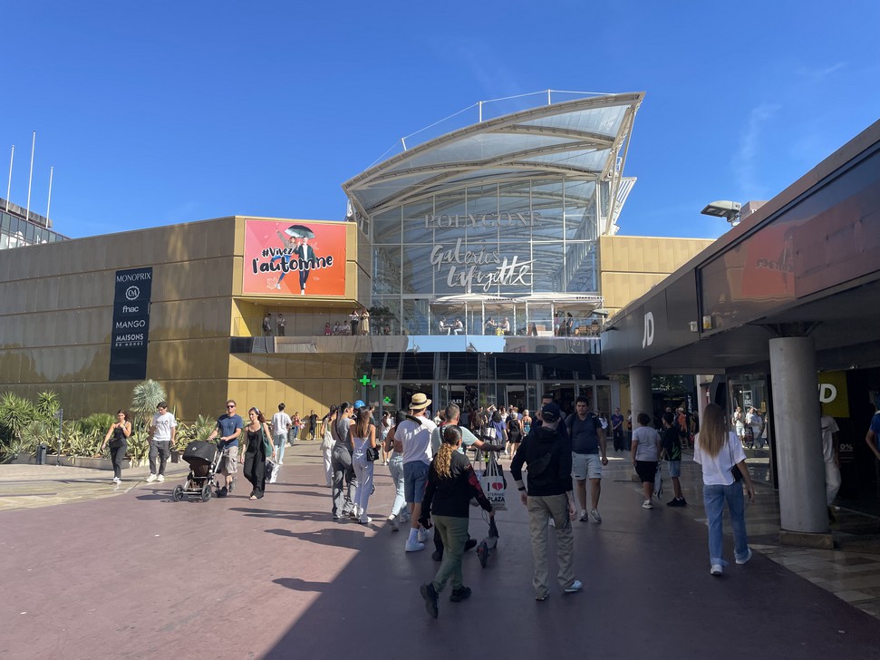 Montpellier : centre commercial le Polygone - Carnets de balades 2025